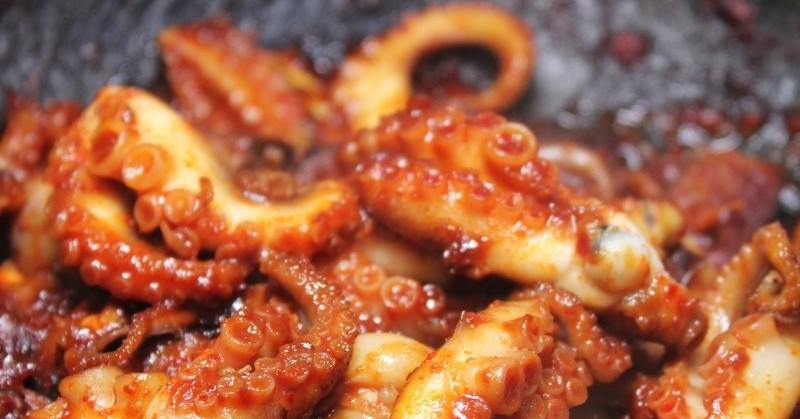 Stir-fried webfoot octopus