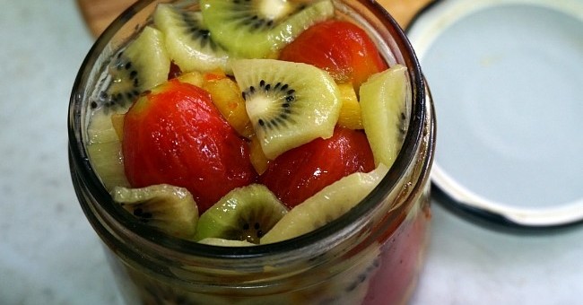 Sweet and sour cherry tomato marinade!