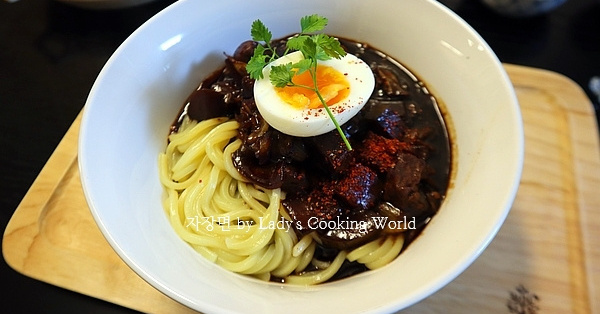 소고기자장면. 가족모임에 모두가 좋아하는 자장면, 어떠세요?