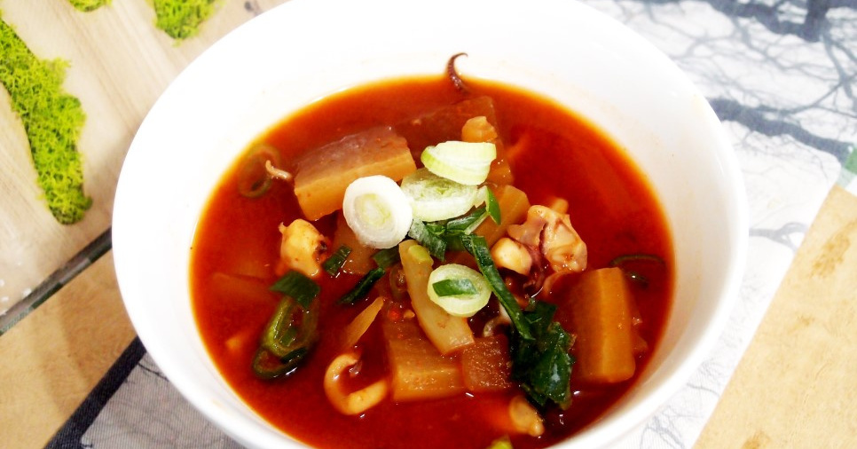 #Red pepper paste #Spicy Korean soup #Making squid red pepper pa