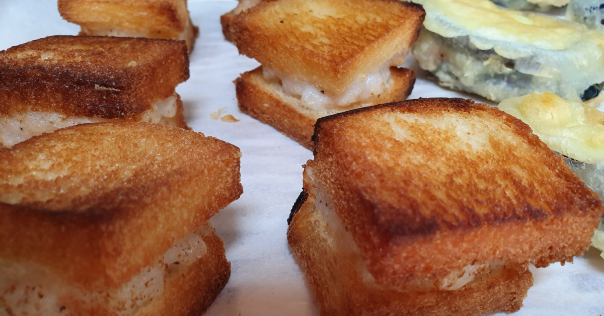 Simple Mianbao Xia (fried shrimp bread)