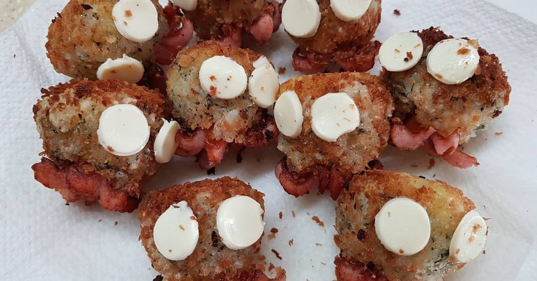 Fried alien octopus rice balls for baby lunch box made of Gyeong