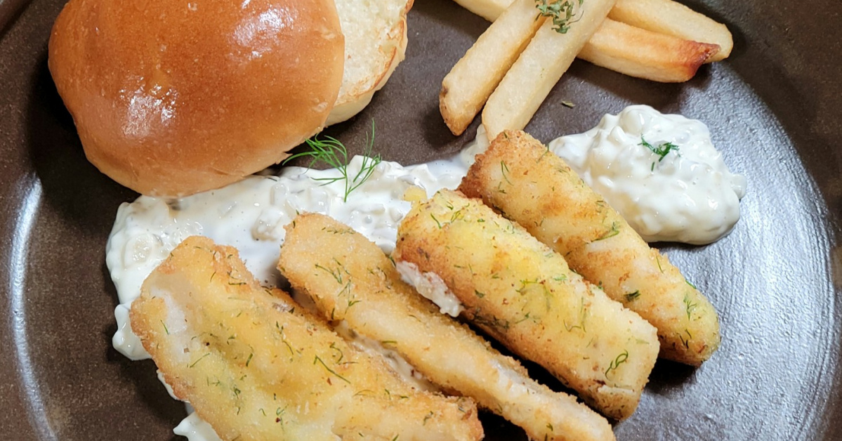 Combinación de dedos y hamburguesas de lenguado