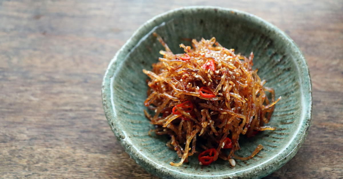 Spicy stir-fried dried filefish fillet spicy sweet salty salty r