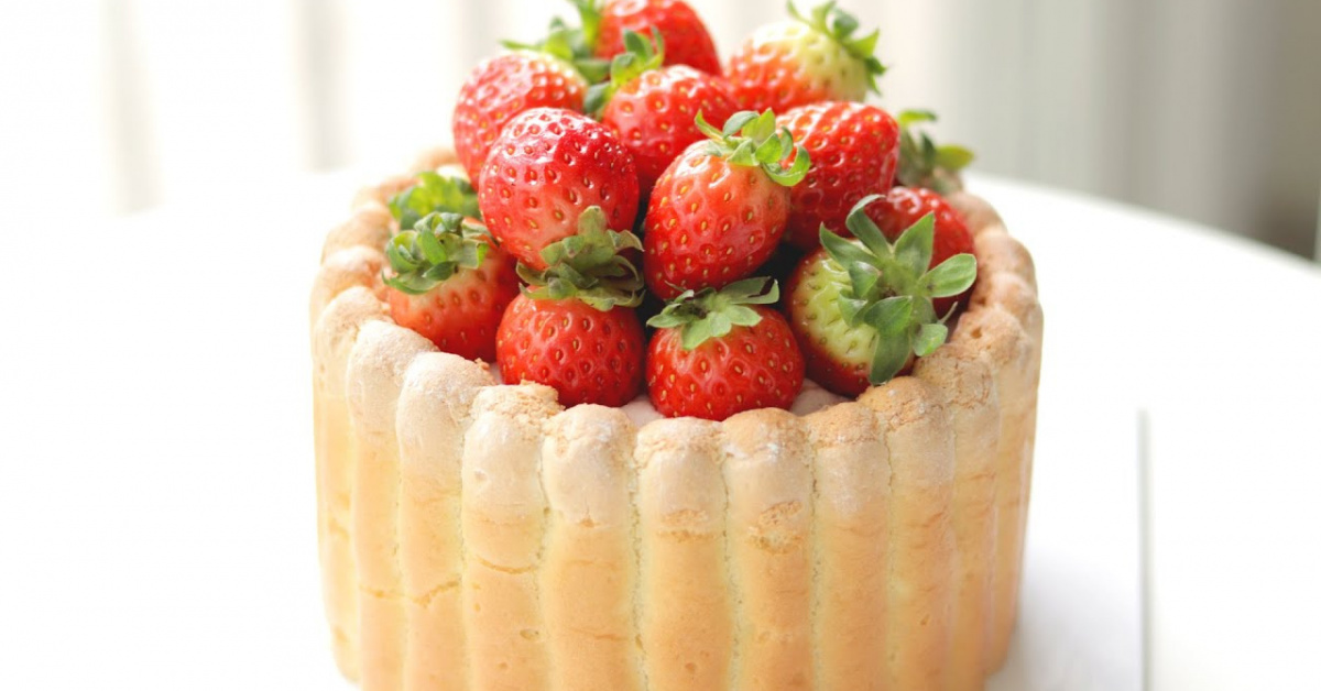 Salted Butter ))) 발렌타인데이 케이크 | 딸기 샤를로트 케이크 만들기