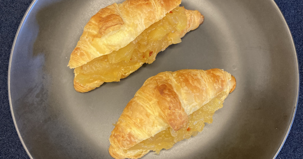 냉동 생지, 미니 크로와상 굽기 / 쉽고 빠른 사과 조림법~