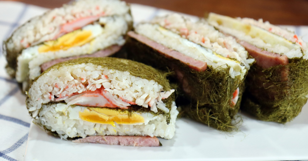 Make gimbap that you fold into gamtae. It tastes different.