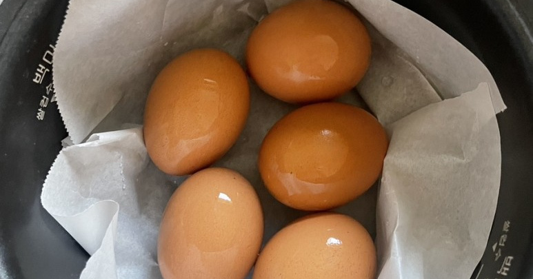 쉽고 간단한 전기밥솥으로 구운계란 만들기